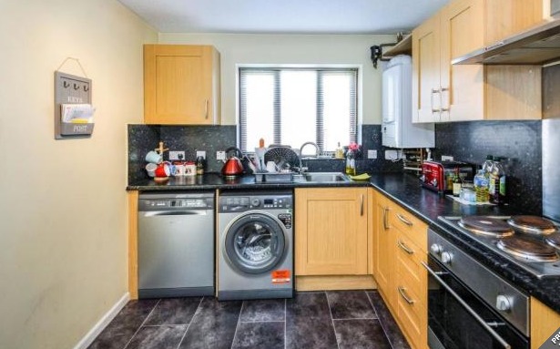 Idleton, Worcester WR4 0LS - Oakton Estates